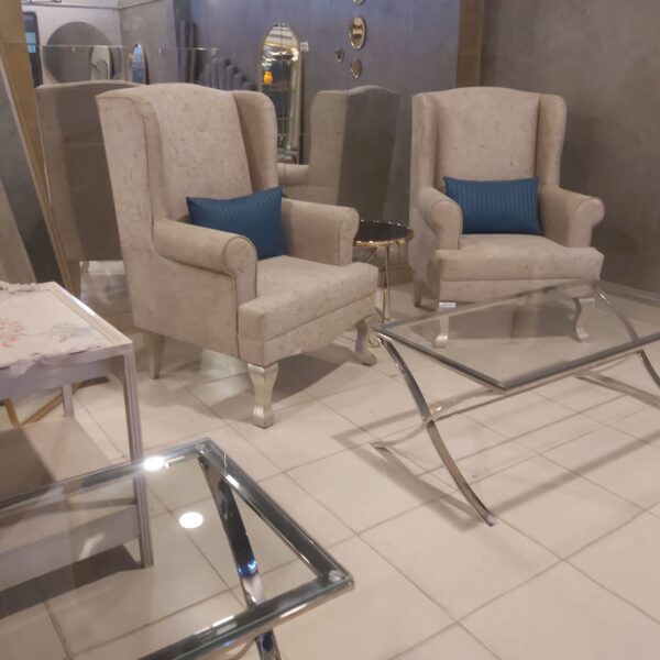 Deewan & bedroom chairs on sale in Karachi